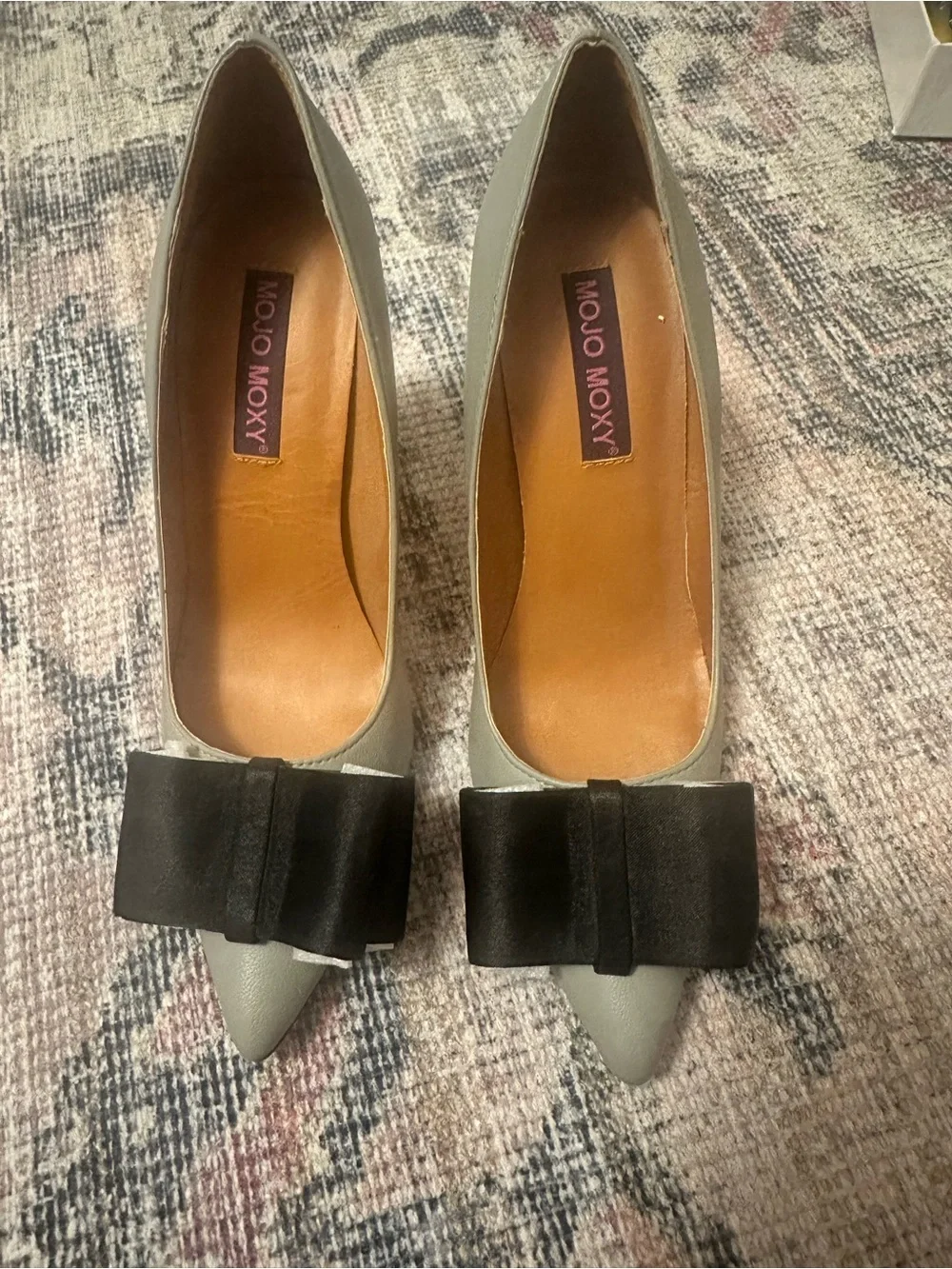 Mojo Moxy | Shoes | Mojo Moxy Womens Pointed Toe Flats In Light Gray ...